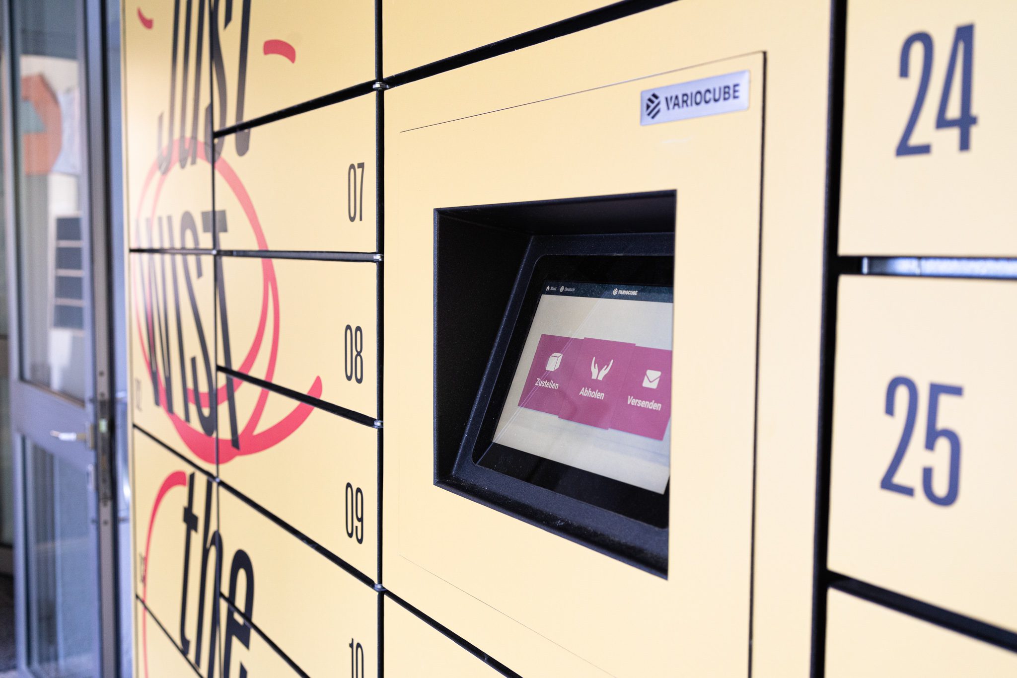 Smart parcel reception in Haus Barbara at WIST Linz