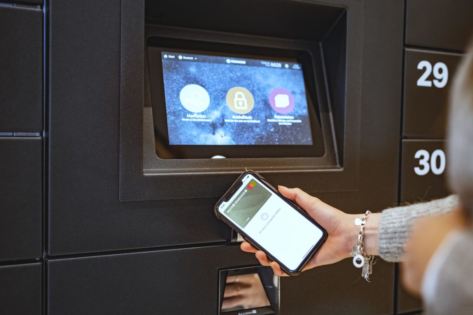 Smart rental lockers and daylockers - Variocube